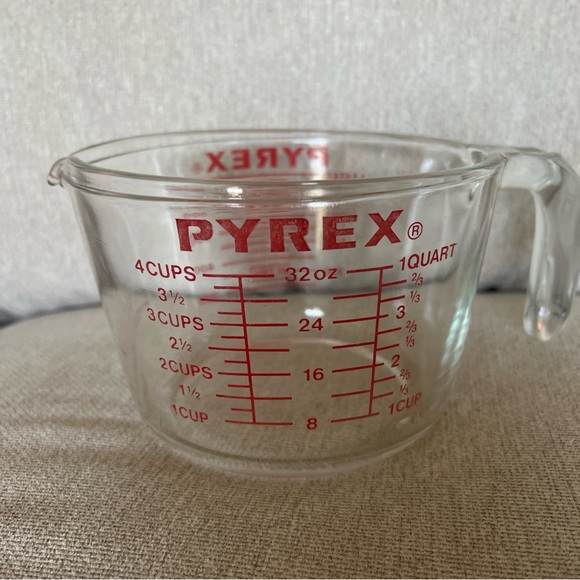 Pyrex | Kitchen | Vintage Pyrex 532 Open Handle 4cup Quart Red ...